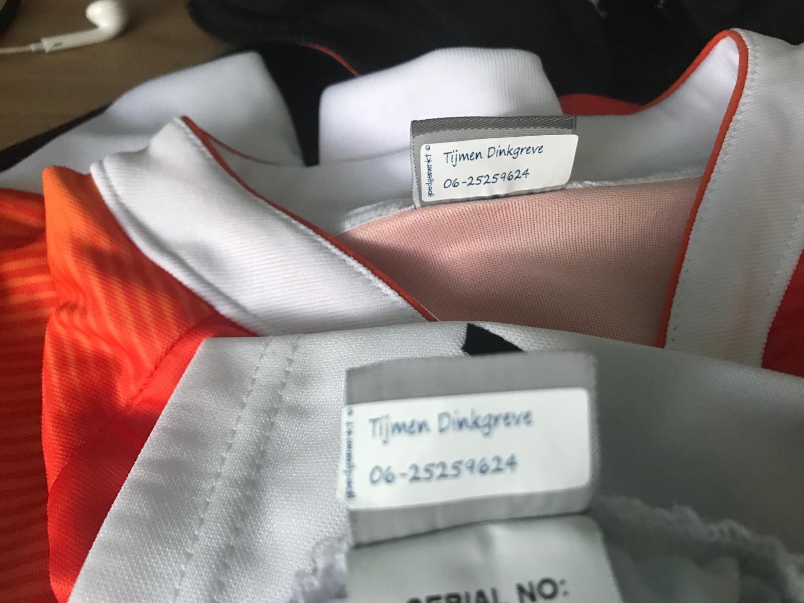 Kledingplan: Merken van kleding | v.v. Kagia